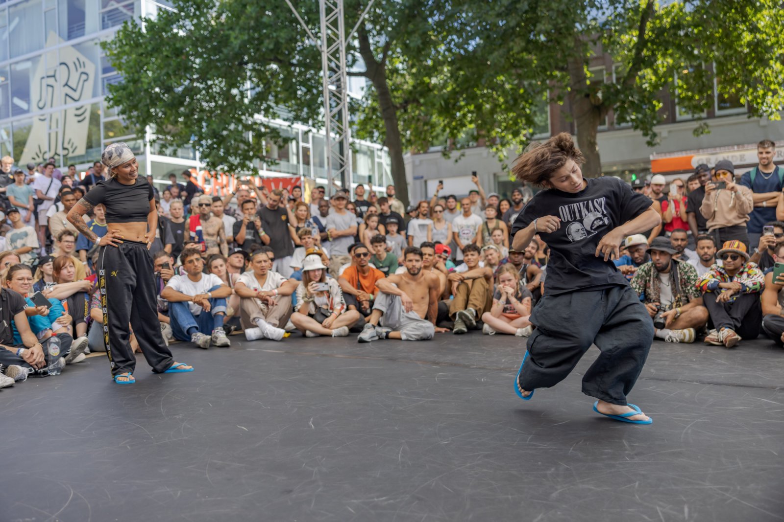 Dansfestival The Notorious IBE bestaat 25 jaar en breekt weer bijna los ...